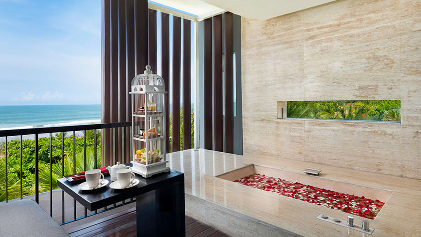 Accomodation suite options, captivating ocean views - Grand Seminyak